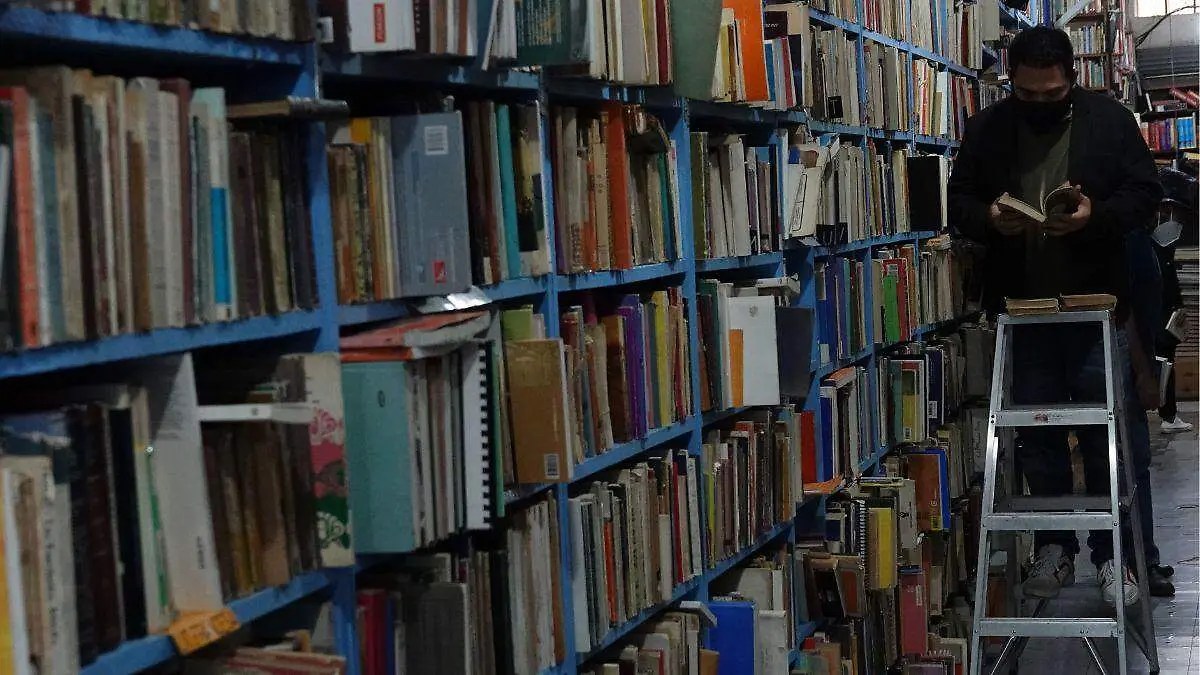 Libreros dan otra oportunidad a ejemplares usados – En Puebla